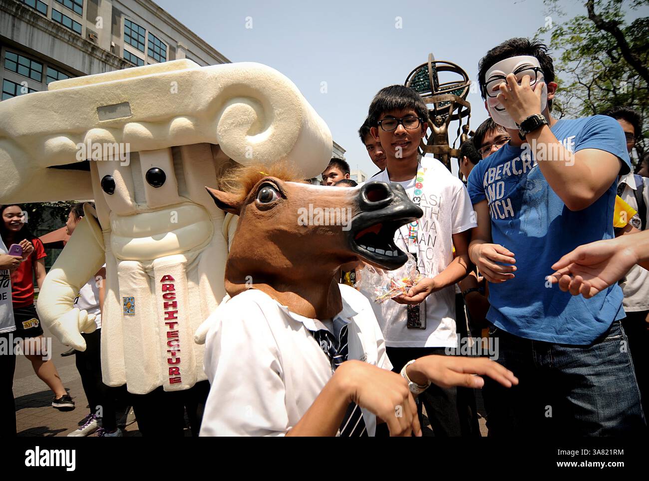 March 2, 2013 - Manila, Philippines - Filipino students participate in ...