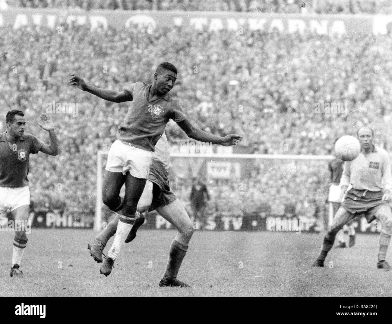 Pele hi-res stock photography and images - Alamy