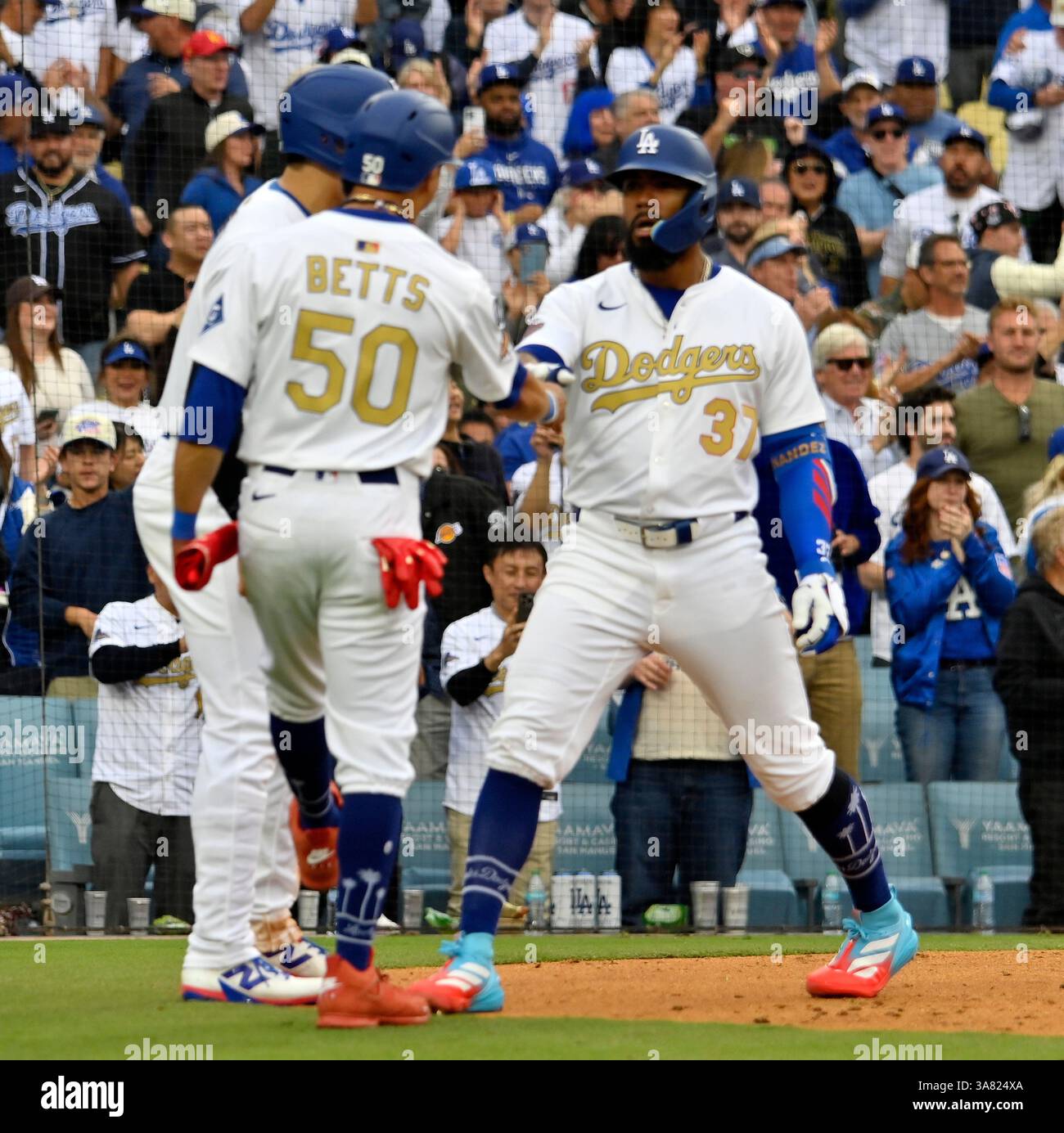 Los Angeles, United States. 27th Mar, 2025. Los Angeles Dodgers Teoscar ...