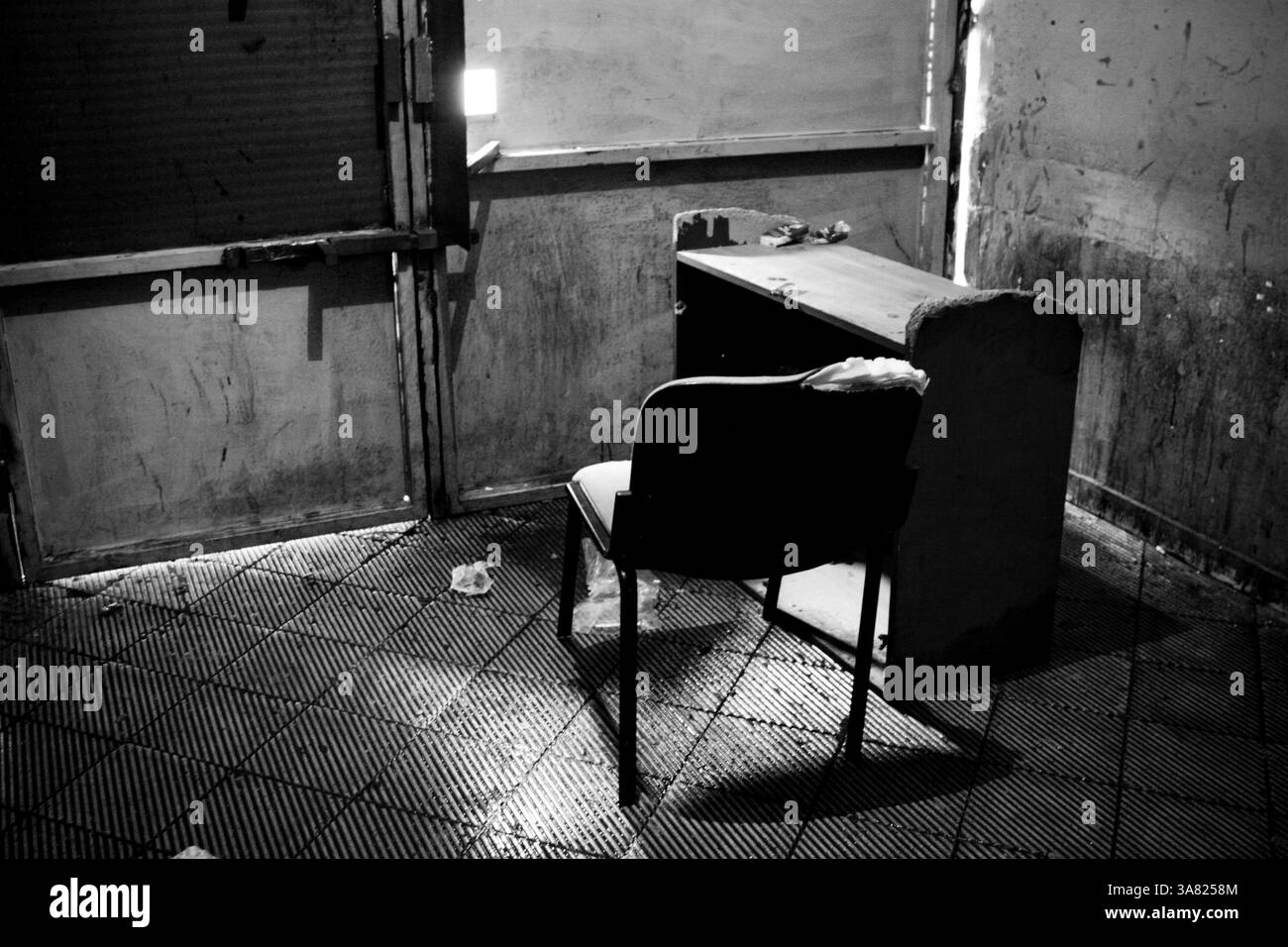 Oct. 13, 2010 - Naples, Italy - Vision from the inside of the famous ...