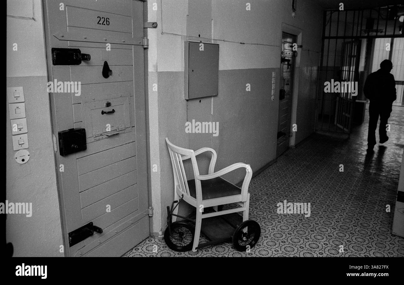 Germany, Berlin, March 6, 1992, Hohenschönhausen Stasi remand prison ...