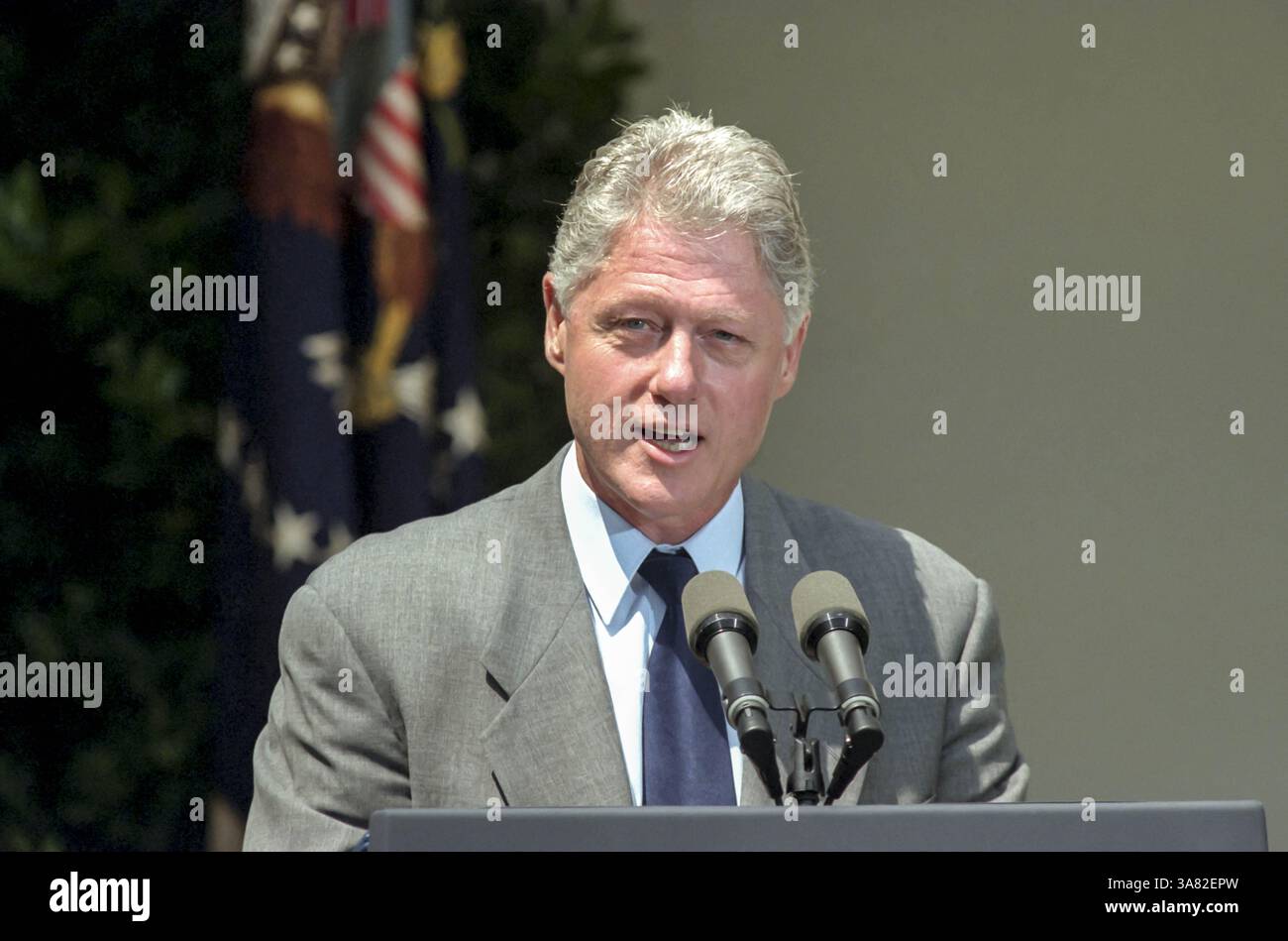 Oct. 24, 2012 - US President Bill Clinton condemns the recent bombings ...