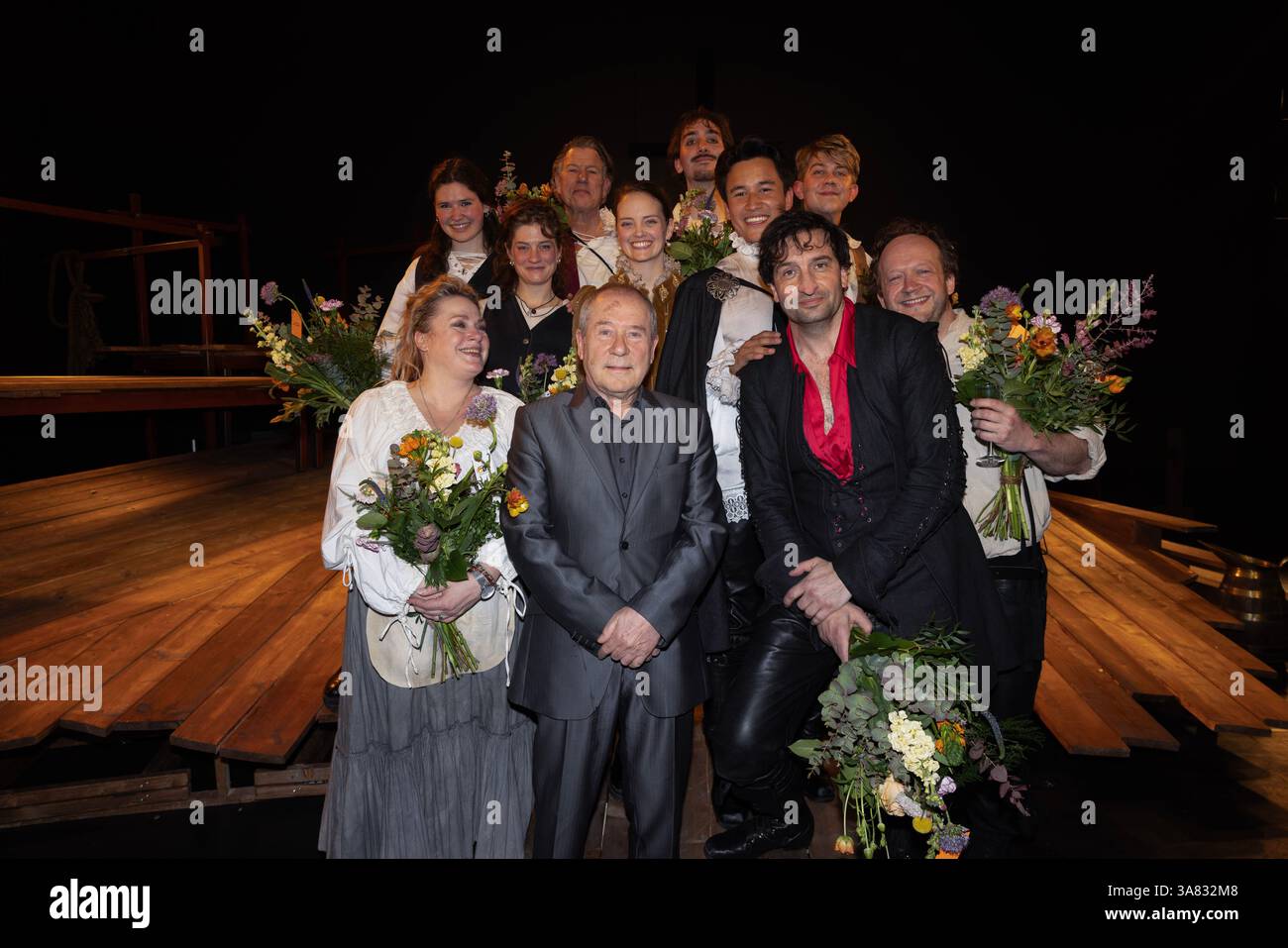 Premiere Cyrano THE HAGUE, NETHERLANDS - MARCH 27: Cast Cyrano and Bill ...