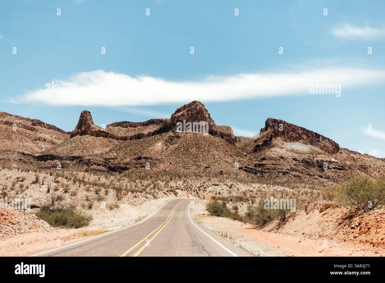 Mountains and Roadside Cliffs in Big Bend National Park Stock Photo - Alamy