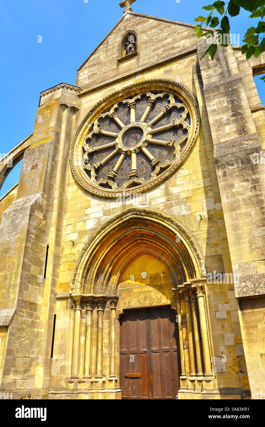 The rural Gothic church of Auvers-sur-Oise on which Van Gogh set his ...
