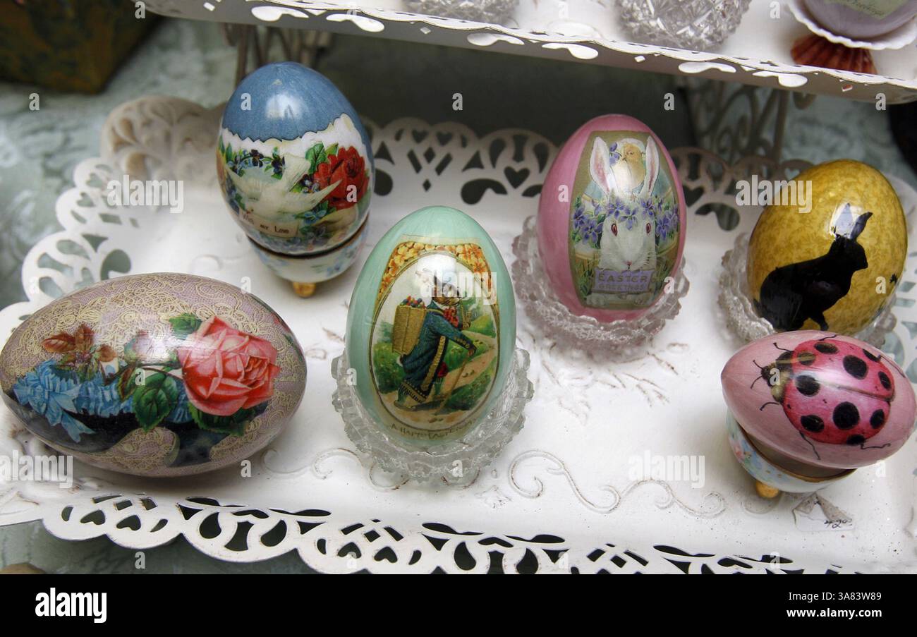 Upcoming eggs hi-res stock photography and images - Alamy