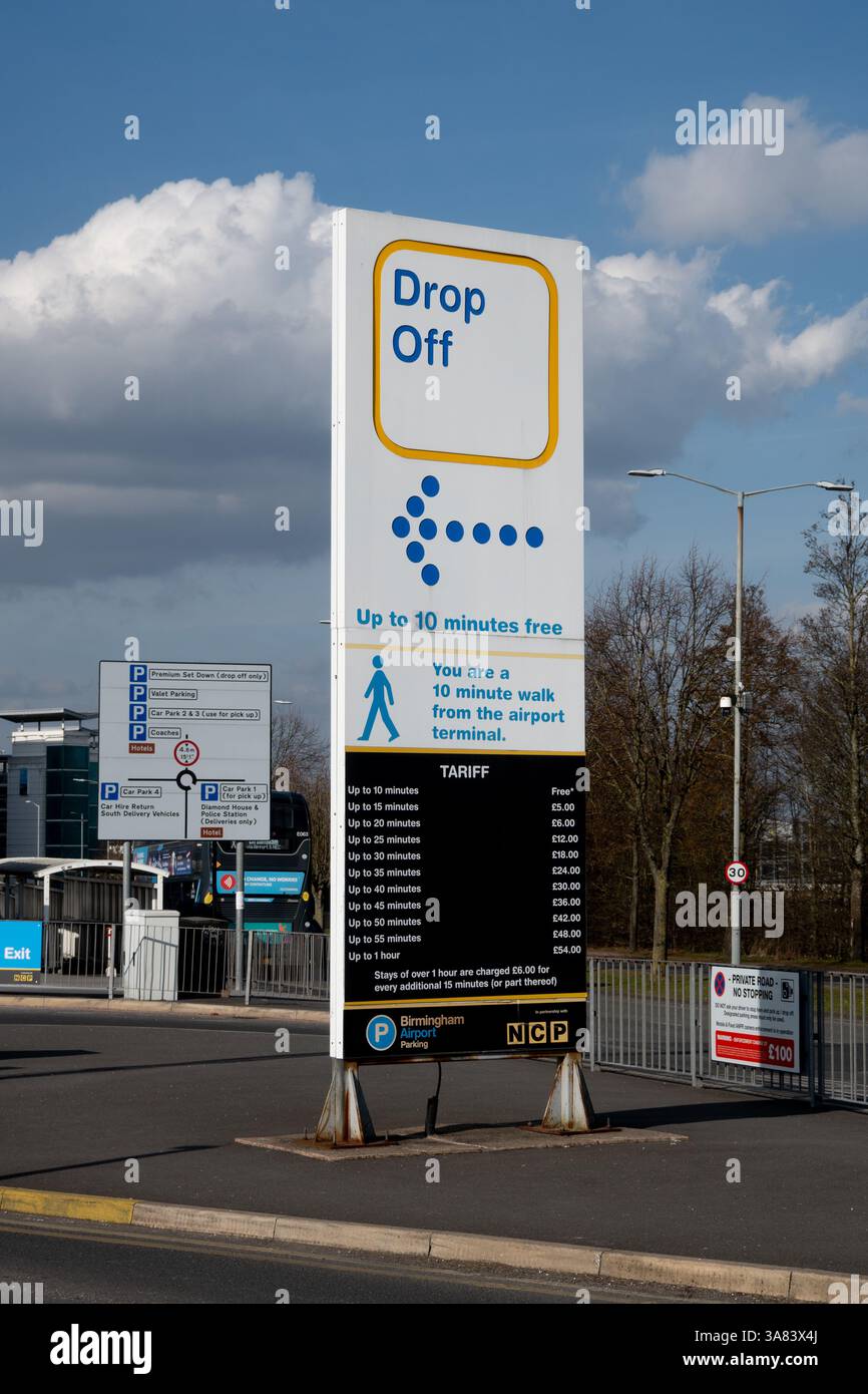 Passenger drop off sign, Birmingham Airport, UK Stock Photo - Alamy