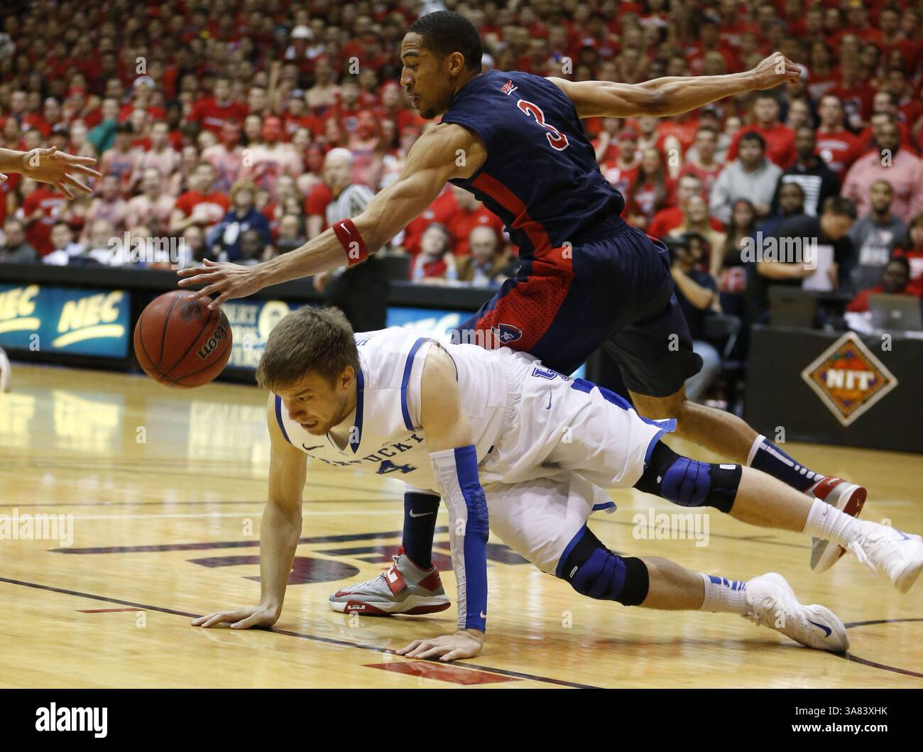 Mark sewall hi-res stock photography and images - Alamy