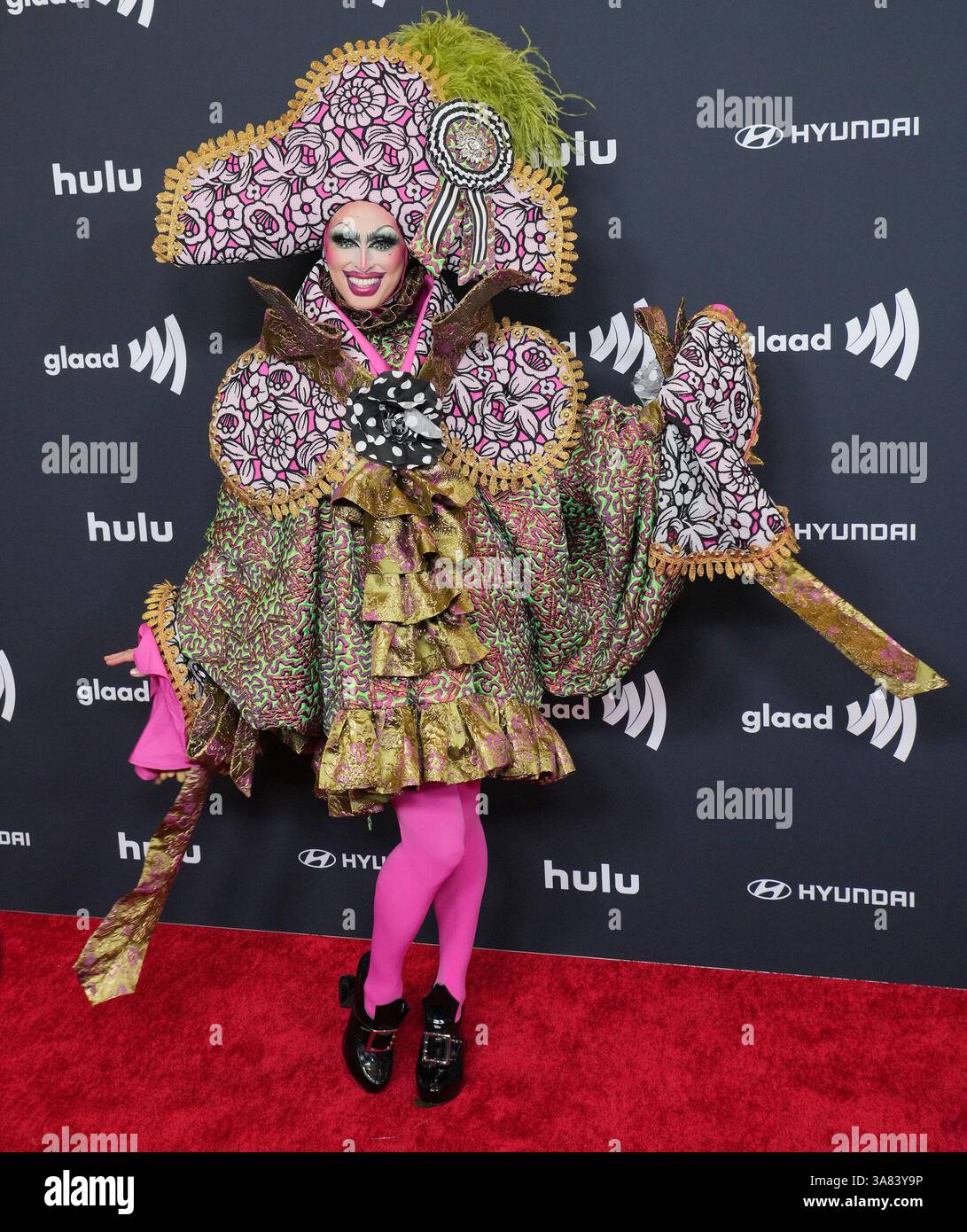 Los Angeles, USA. 27th Mar, 2025. Crystal Methyd arrives at the 36th ...