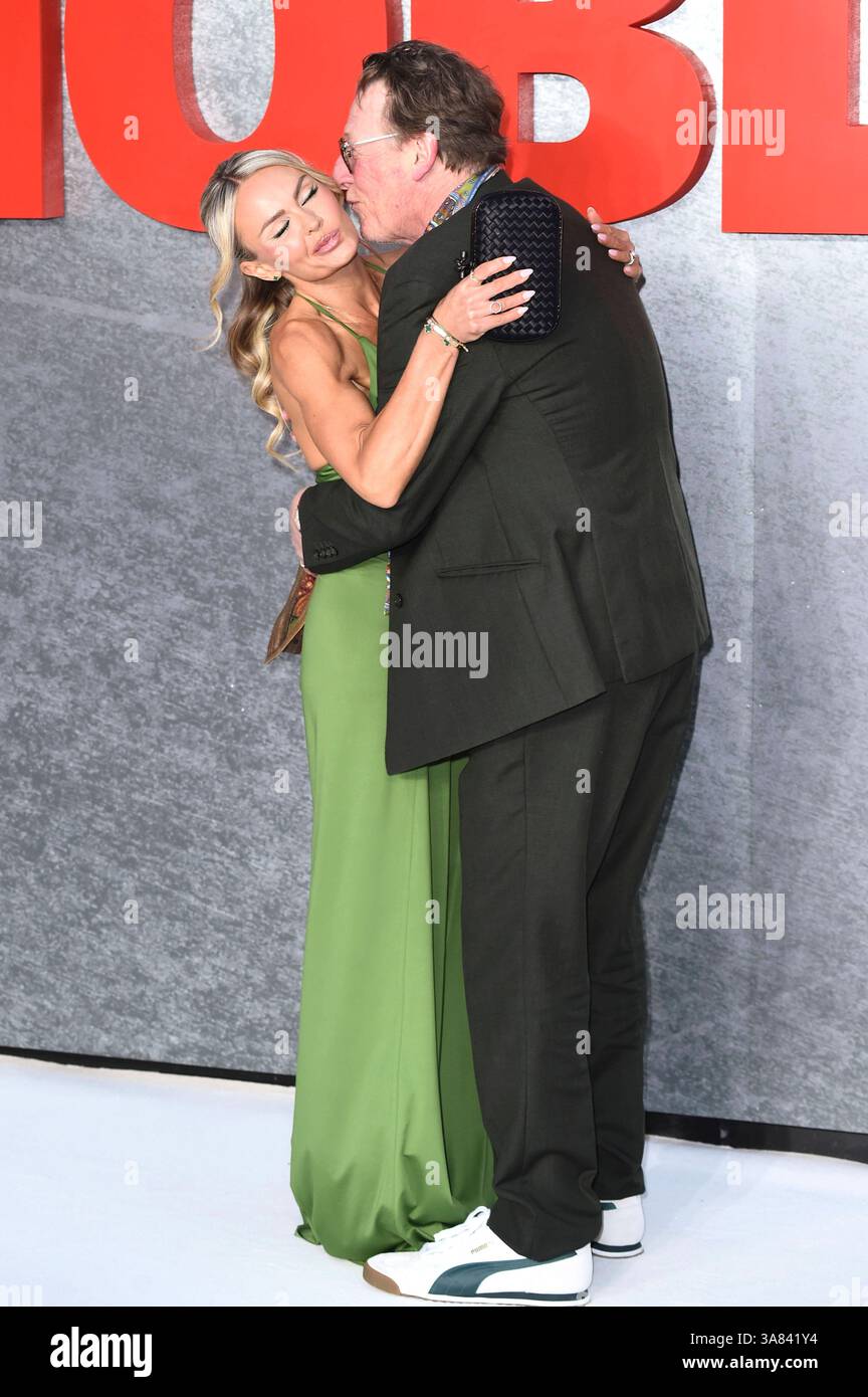 Annie Cooper und Geoff Bell bei der Premiere der Paramount Serie ...