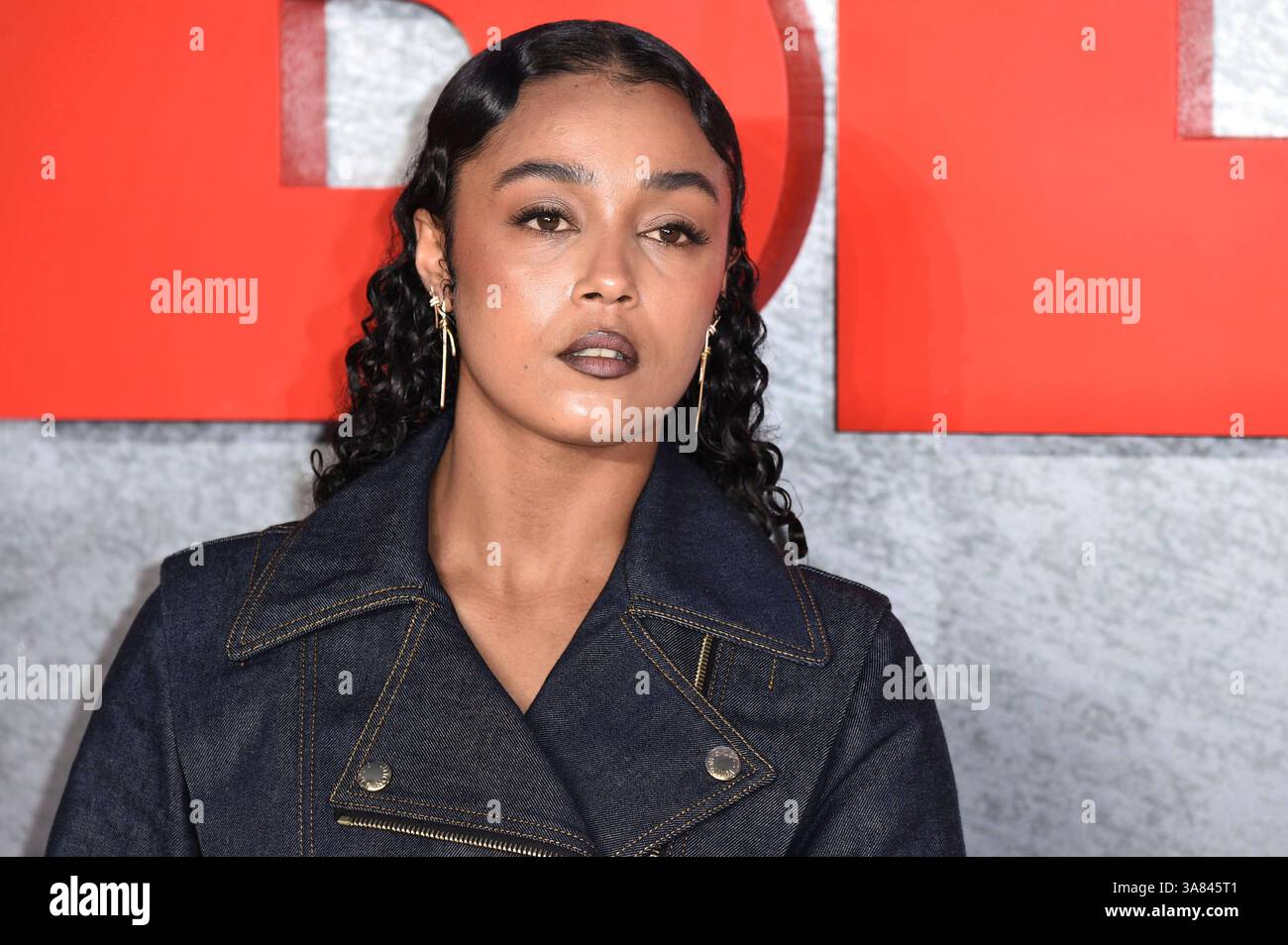 Jasmine Jobson bei der Premiere der Paramount Serie MobLand im Odeon ...