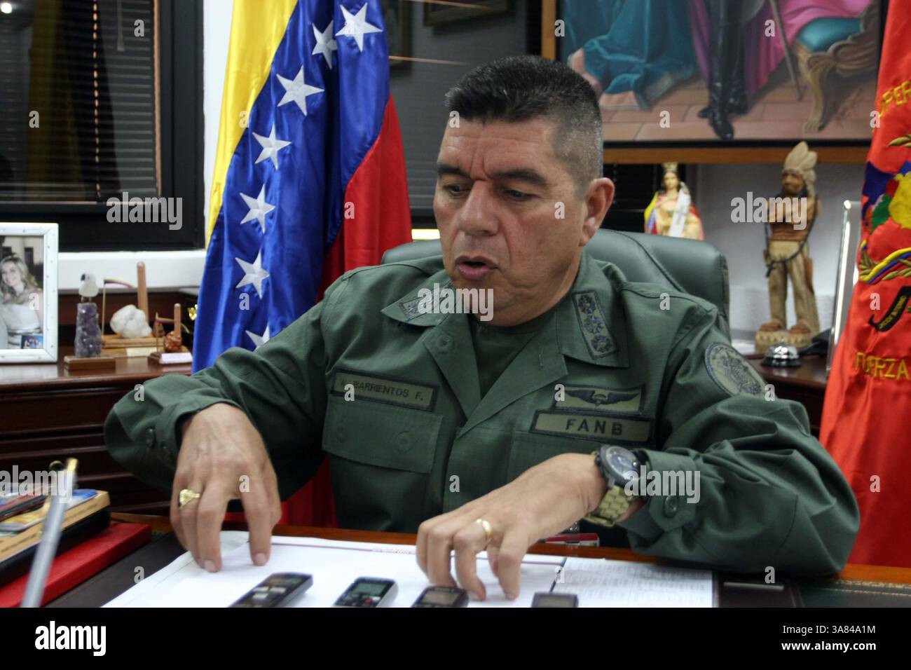 Fuerza armada nacional bolivariana hi-res stock photography and images ...
