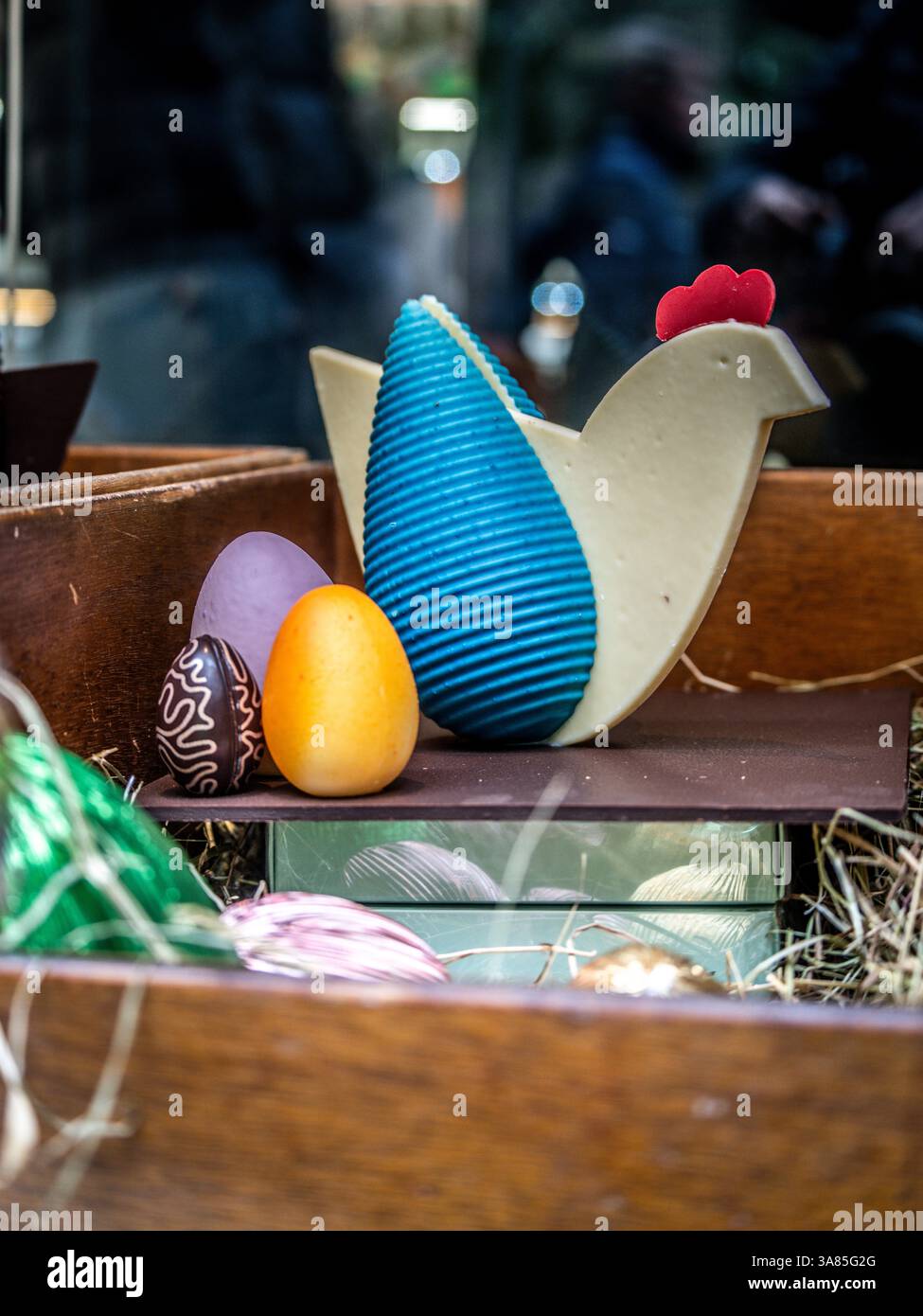 Easter eggs and hen displayed in a traditional bakery, Barcelona ...