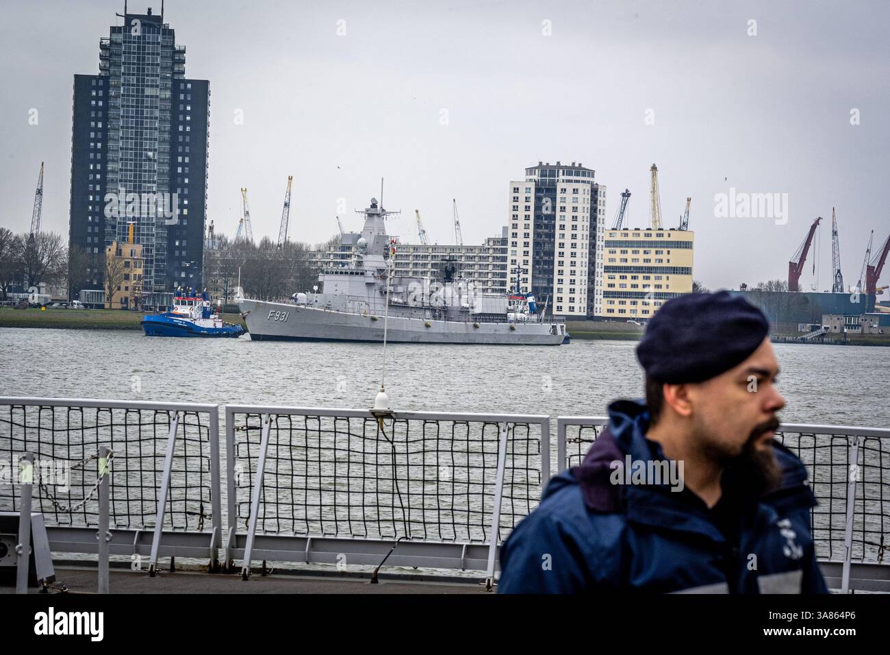 ROTTERDAM - Navy ship Zr.Ms. Tromp while mooring together with the BNS ...