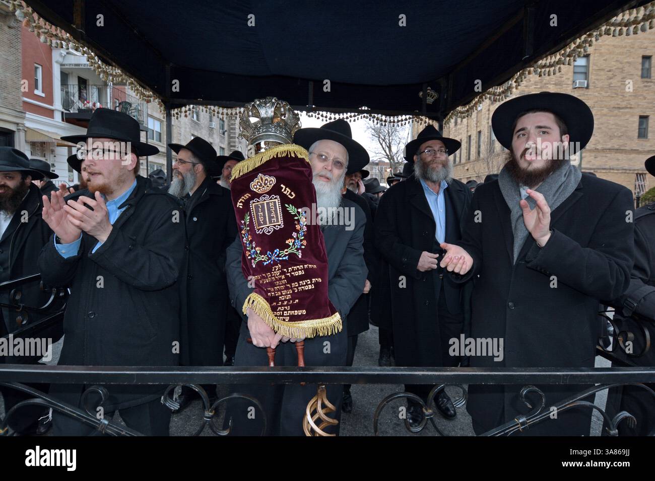 Parade celebrating jewish new hi-res stock photography and images - Alamy