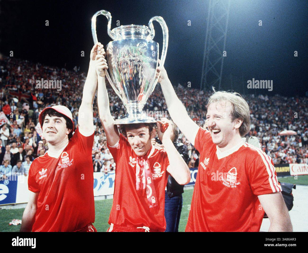 FILE - Nottingham Forest's John Robertson, left, Ian Bowyer, center ...
