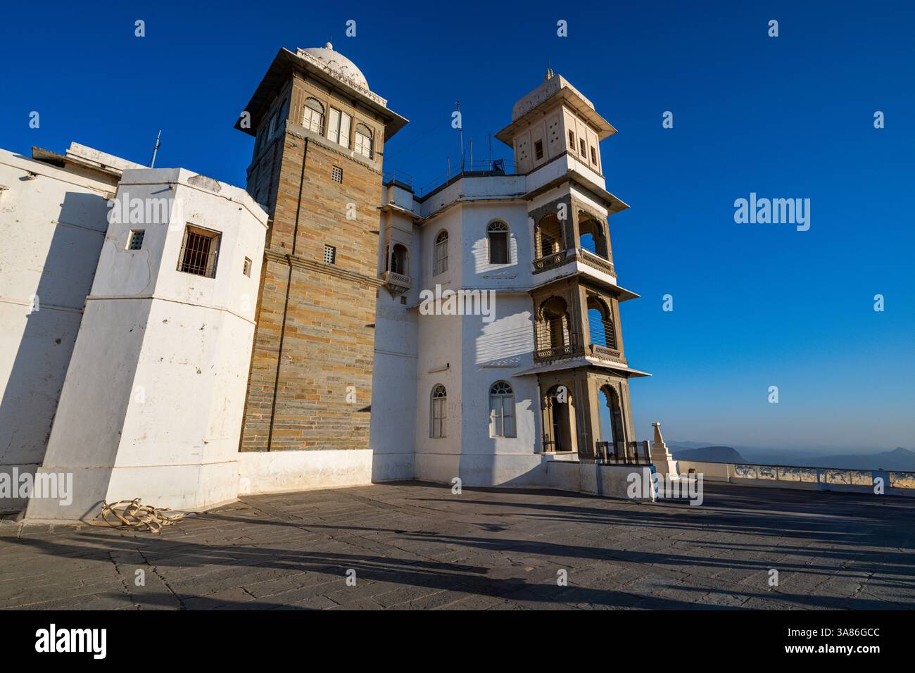 Monsoon Palace (Sajjan Garh Palace), Udaipur, Rajasthan, India Stock ...