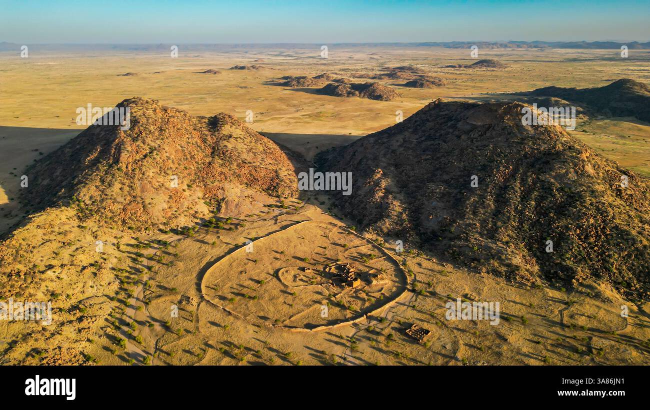 Aerial of Ouara, former capital of the Ouaddai Empire, Chad Stock Photo - Alamy