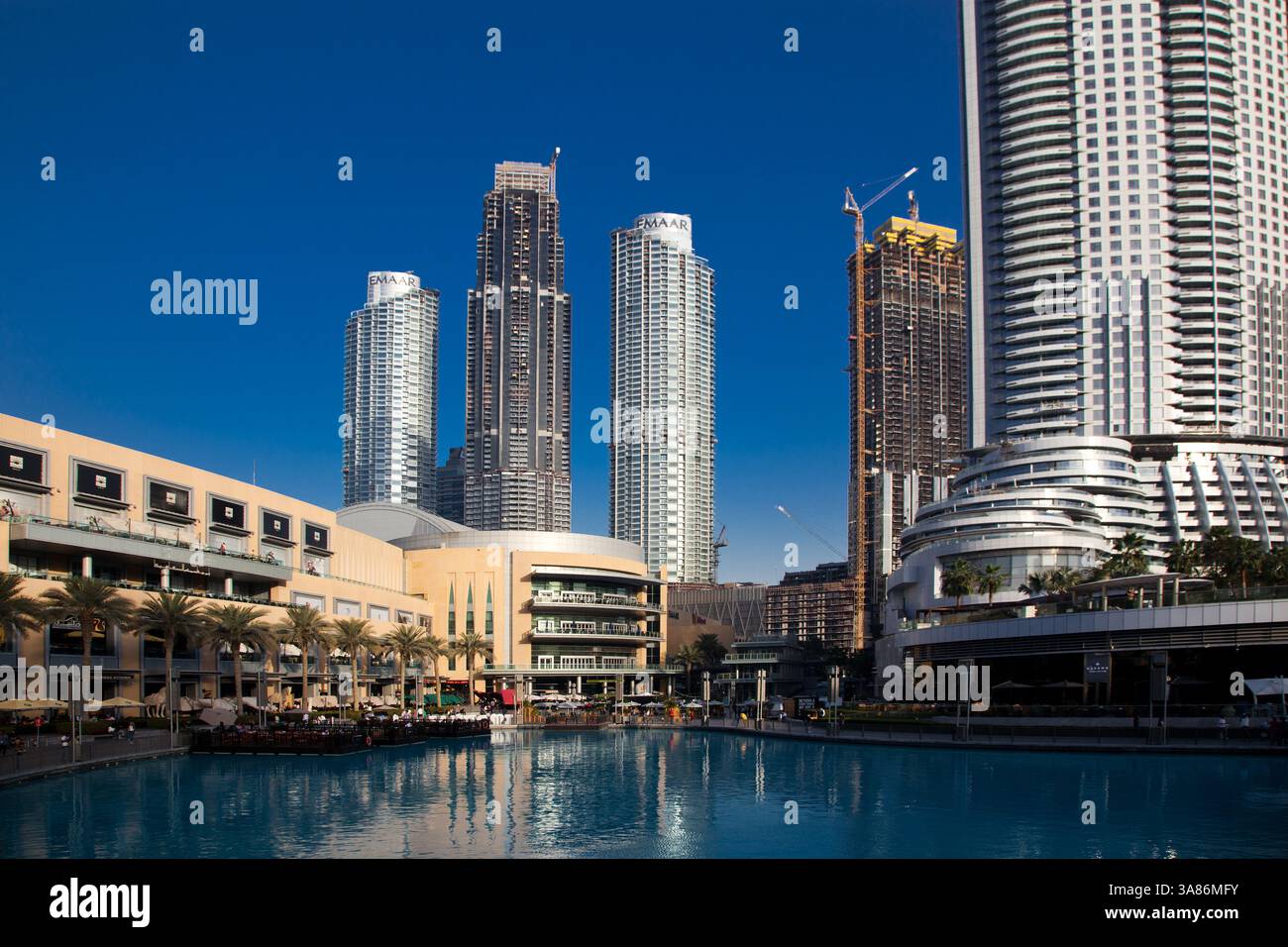 Skyscrapers skyline of Old Town Island around the Burj Khalifa Lake ...
