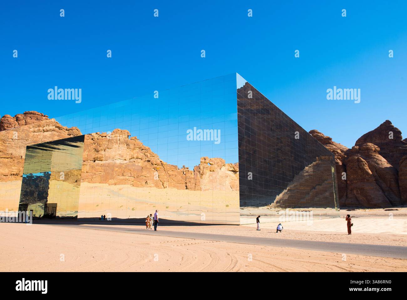 Maraya Theatre, architect Studio Gio Forma, mirrored structure seeming ...