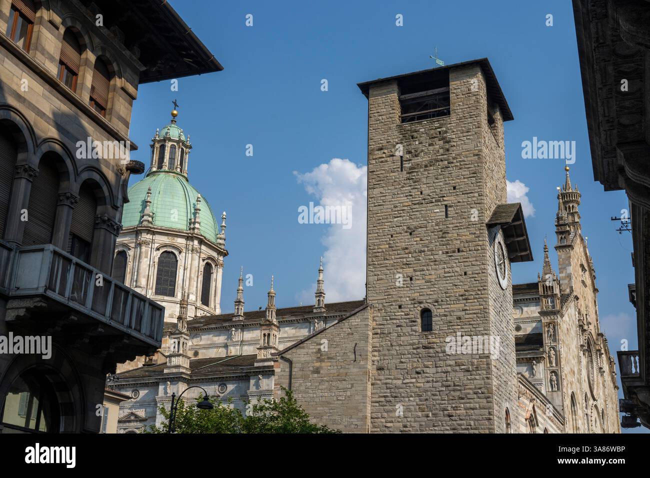 Historical religious structures hi-res stock photography and images - Alamy