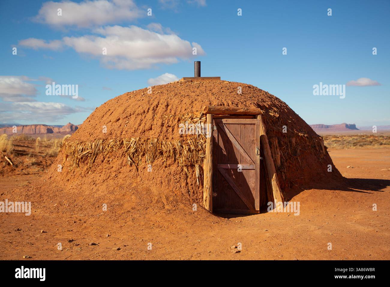 Navajo Hogan House, Monument Valley Navajo Tribal Park, Utah, United ...