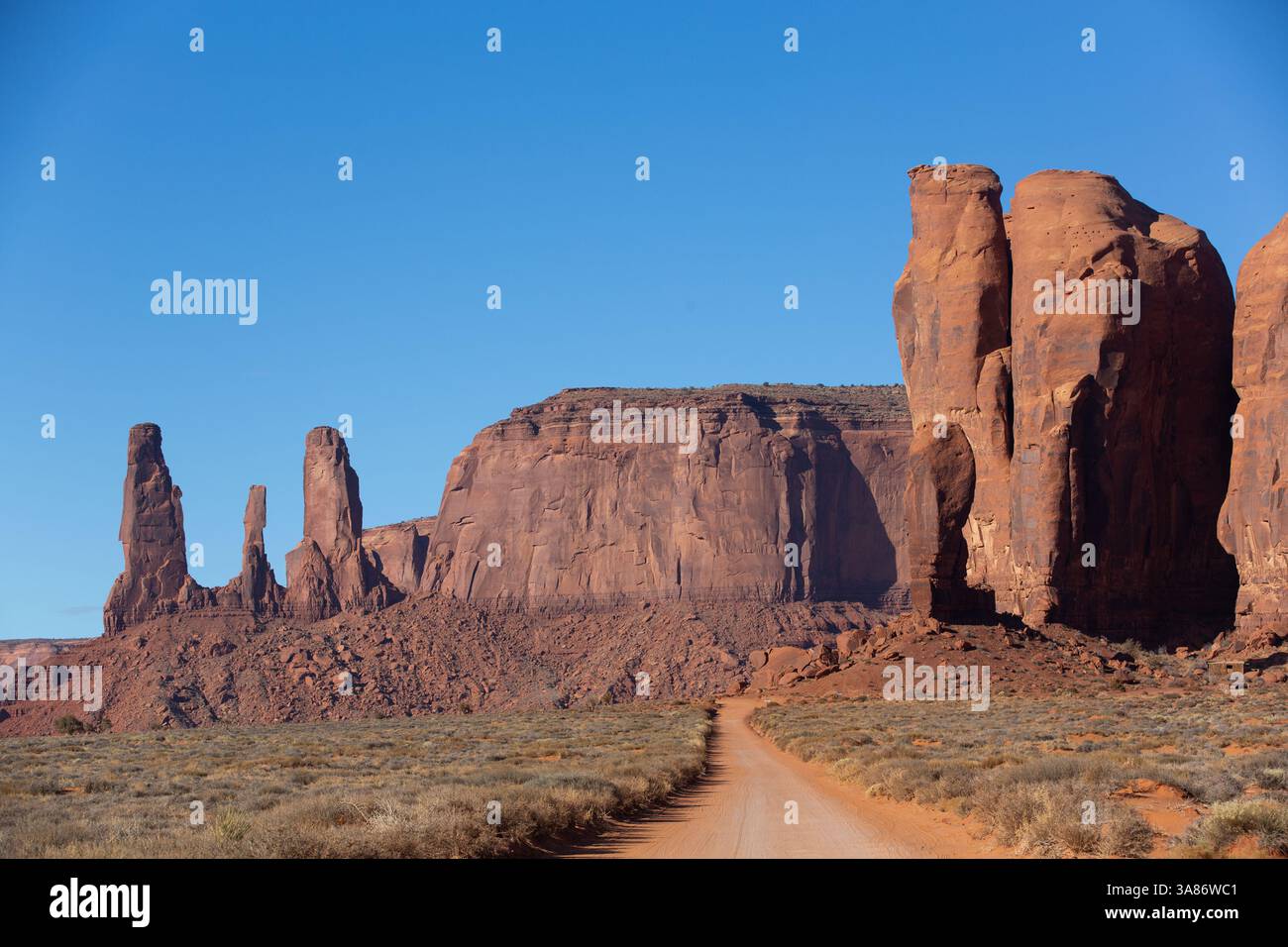Loop Drive, Three Sisters on left, Camel Butte on right, Monument ...