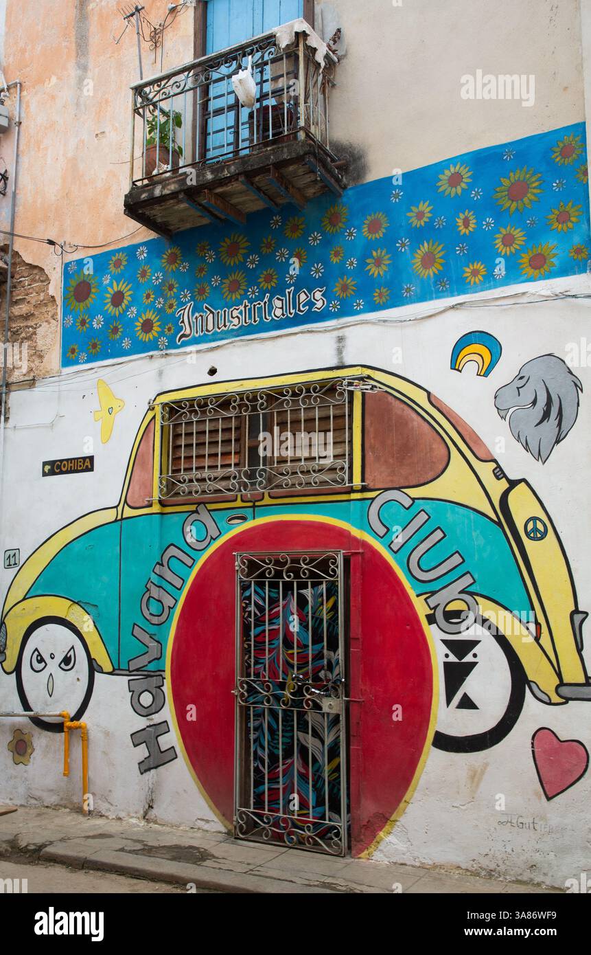 Images, Graffiti, Street Scene, Havana Old Town, Havana, Cuba Stock ...