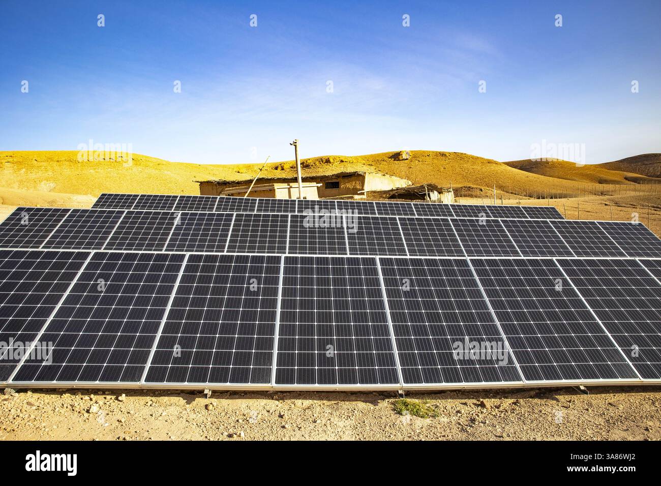 Camp site power solar hi-res stock photography and images - Alamy