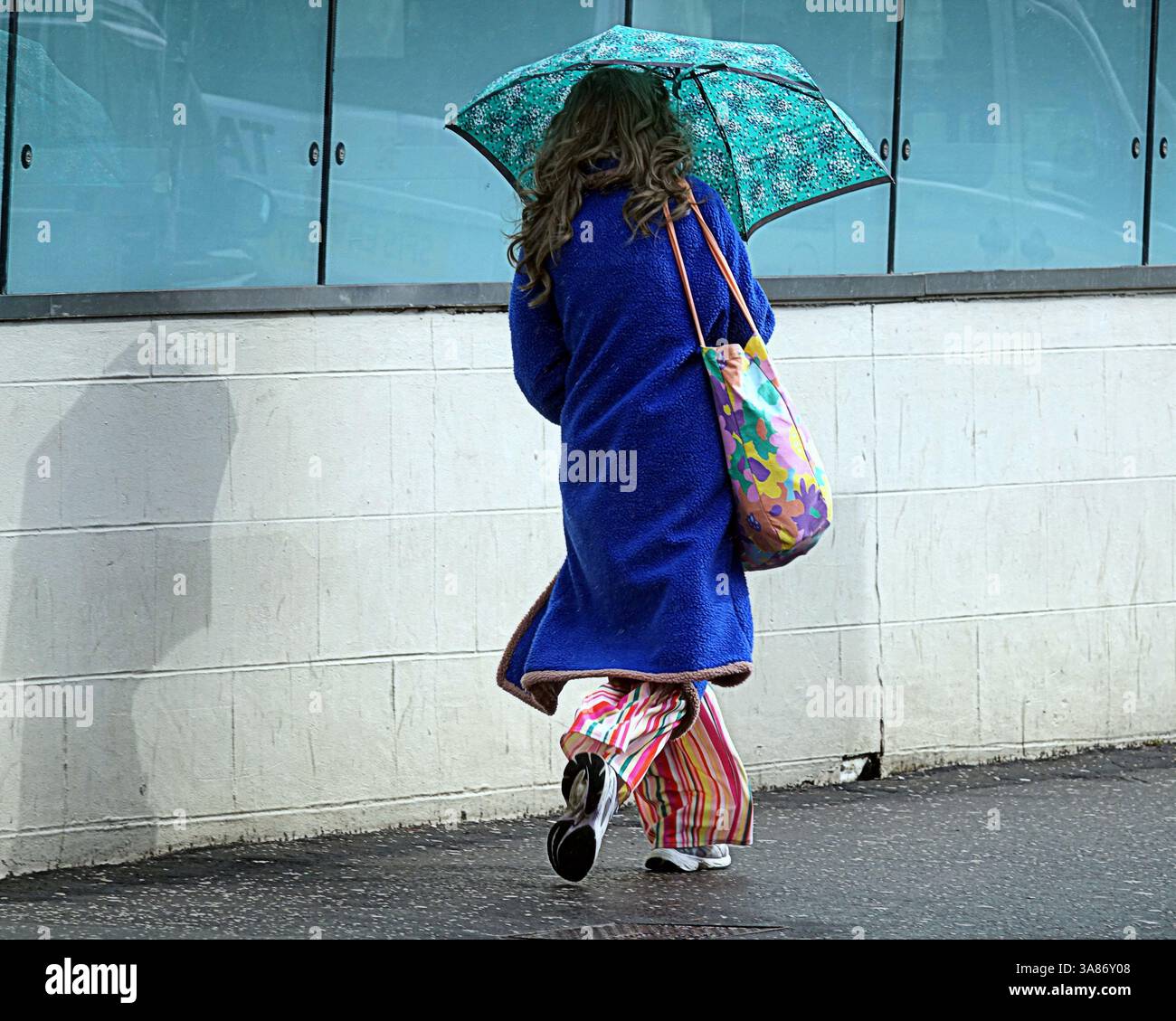 Glasgow, Scotland, UK. 28th March, 2025. UK Weather: Spring sees early ...