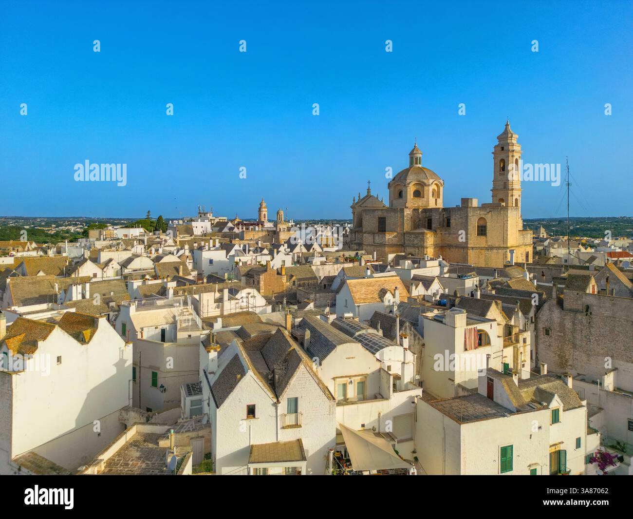 Locorotondo bari apulia italy hi-res stock photography and images - Alamy