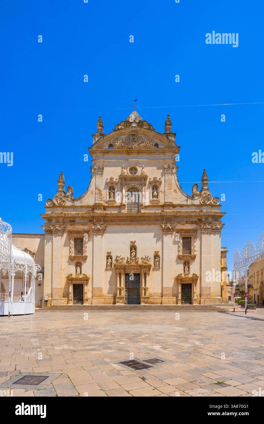 Mother church of ss peter and paul hi-res stock photography and images ...