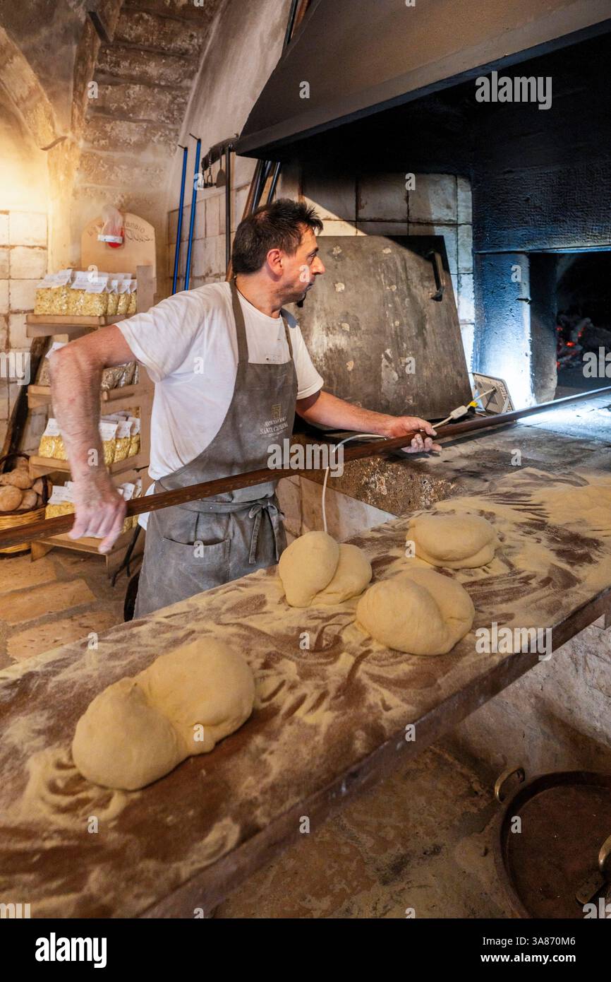 Altamura Bread, bakery interior, Altamura, Bari, Apulia, Italy Stock ...