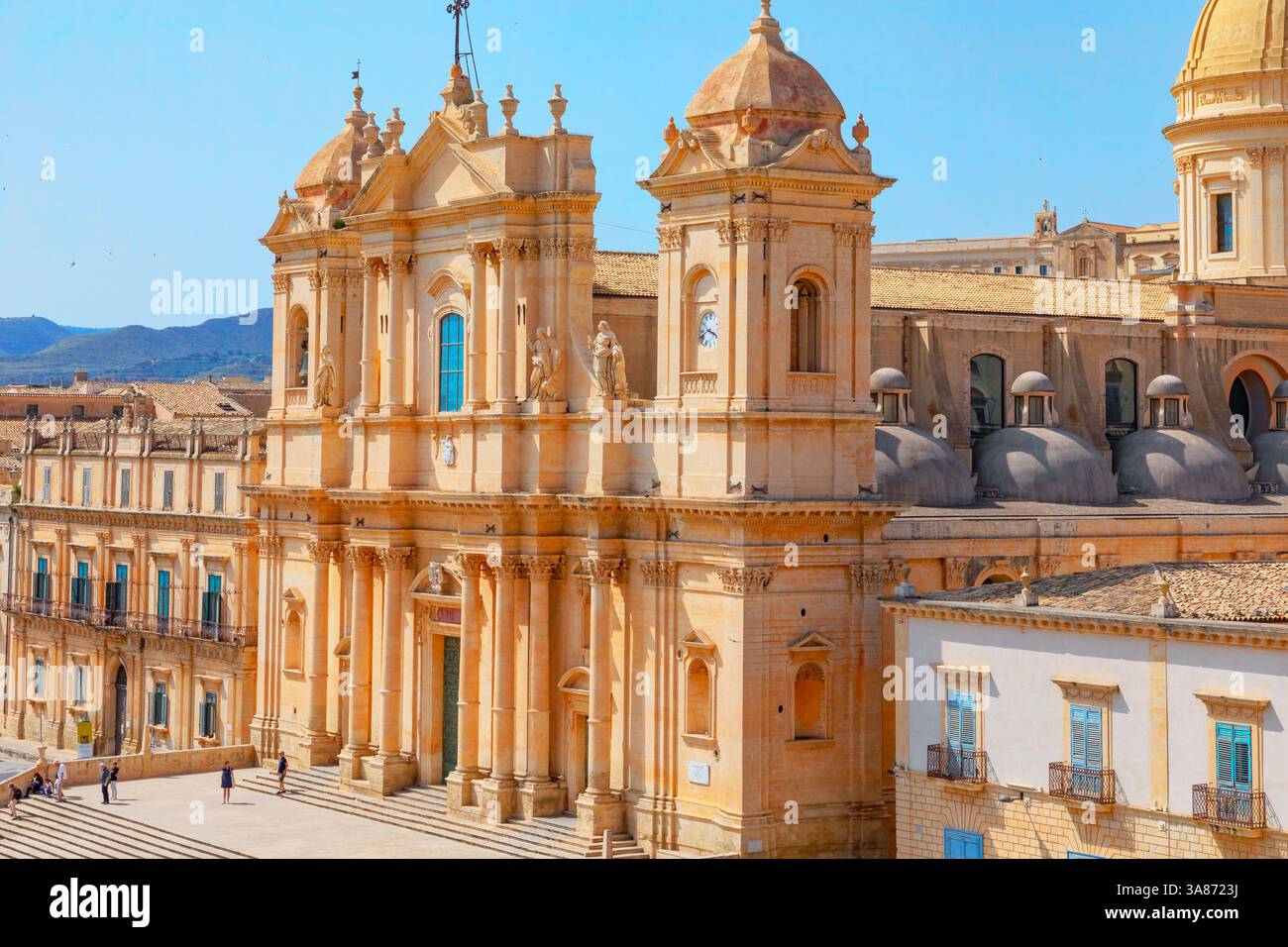 Beautiful baroque cathedral noto hi-res stock photography and images ...