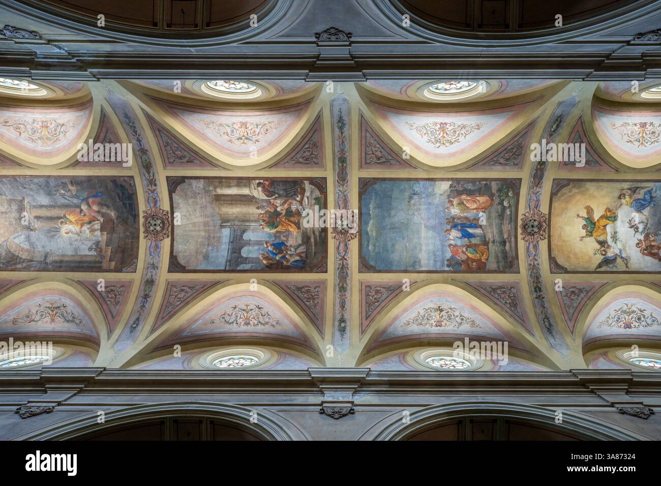 Mother church of ss peter and paul hi-res stock photography and images ...