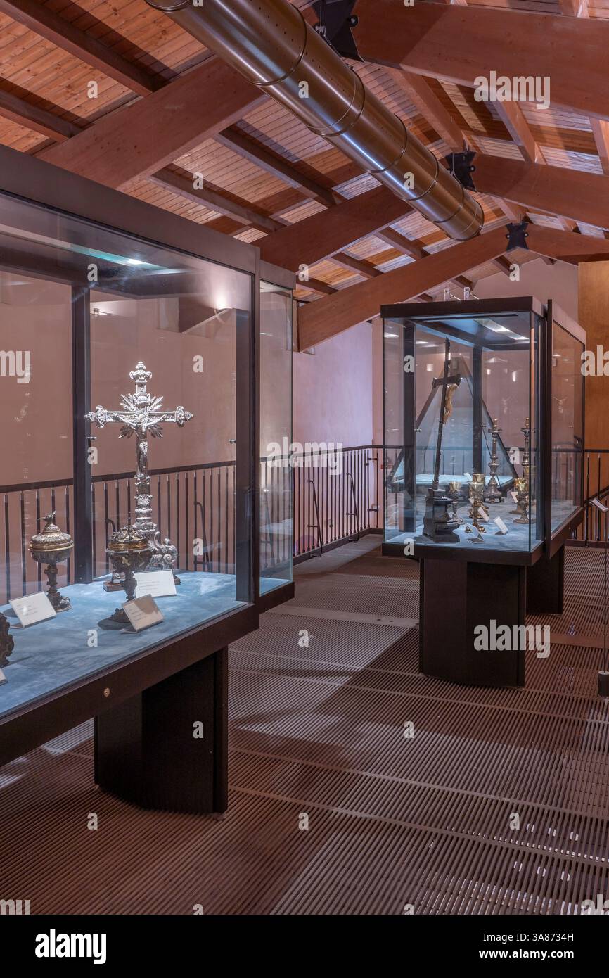 Museum of Sacred Art, Lecce, Salento, Apulia, Italy Stock Photo - Alamy