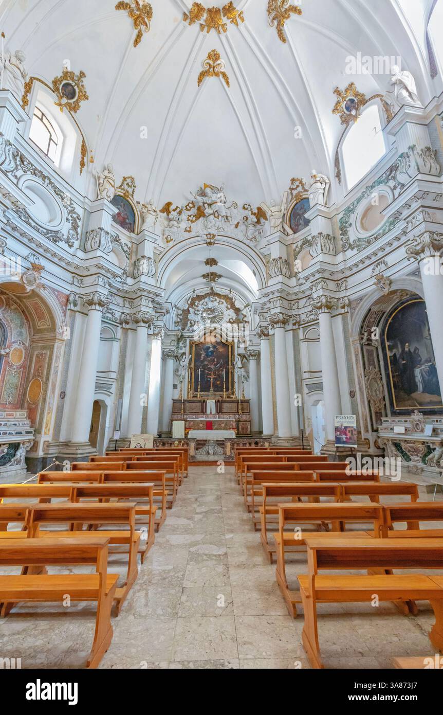 Chiesa di Santa Chiara interior, Noto, UNESCO, Noto Valley, Sicily ...