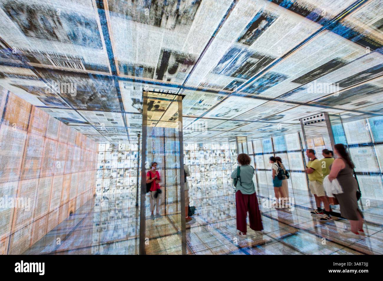 The Immersion Room video display in Casa Batllo, modernism design by ...