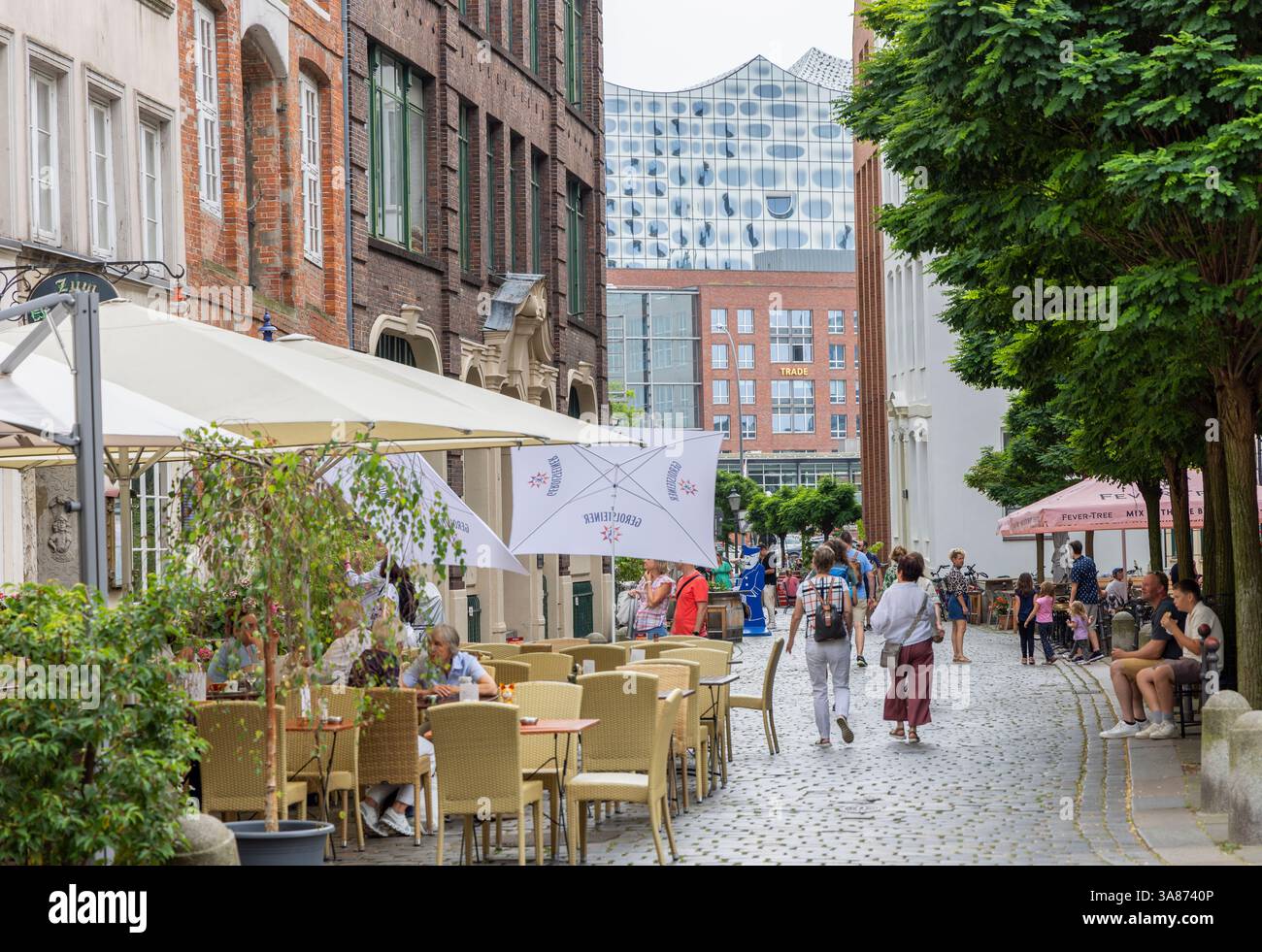 Outdoor cafes on Deich Street, Hamburg, Germany, Europe Stock Photo - Alamy