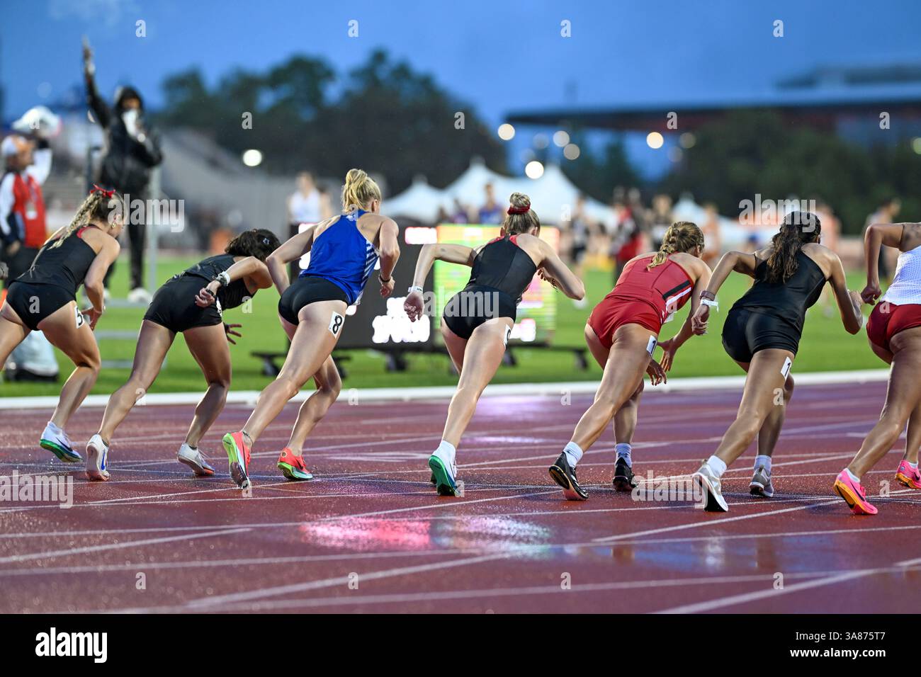 Austin Texas USA, March 27 2025: Women take off from the starting line ...