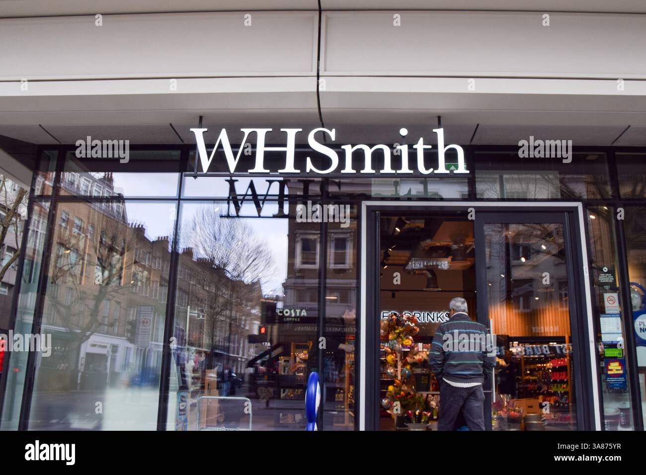 London, UK. 28th Mar, 2025. General view of a WH Smith store in Central ...