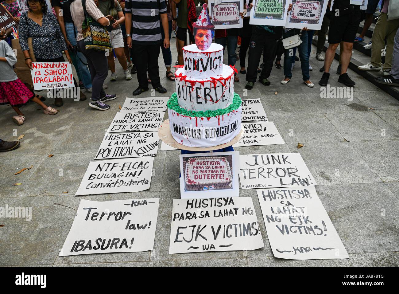 Quezon City, Quezon, Philippines. 28th Mar, 2025. Placards calling for ...