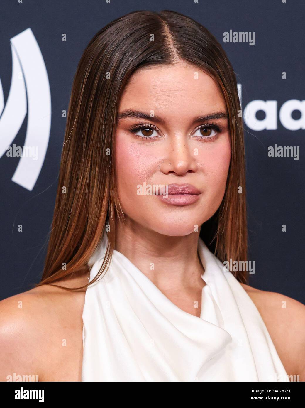 BEVERLY HILLS, LOS ANGELES, CALIFORNIA, USA - MARCH 27: American singer ...