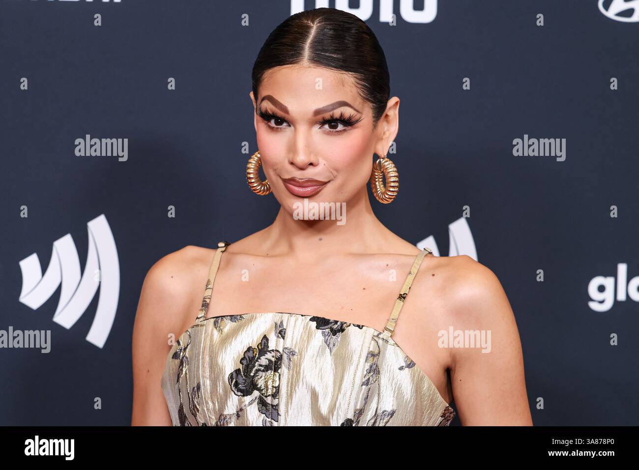 BEVERLY HILLS, LOS ANGELES, CALIFORNIA, USA - MARCH 27: American ...