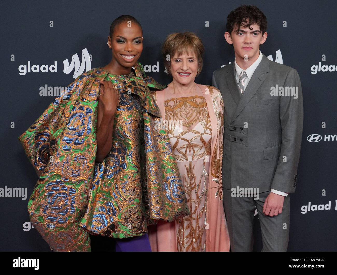 Los Angeles, USA. 27th Mar, 2025. (L-R) Sasheer Zamata, Patti LuPone ...