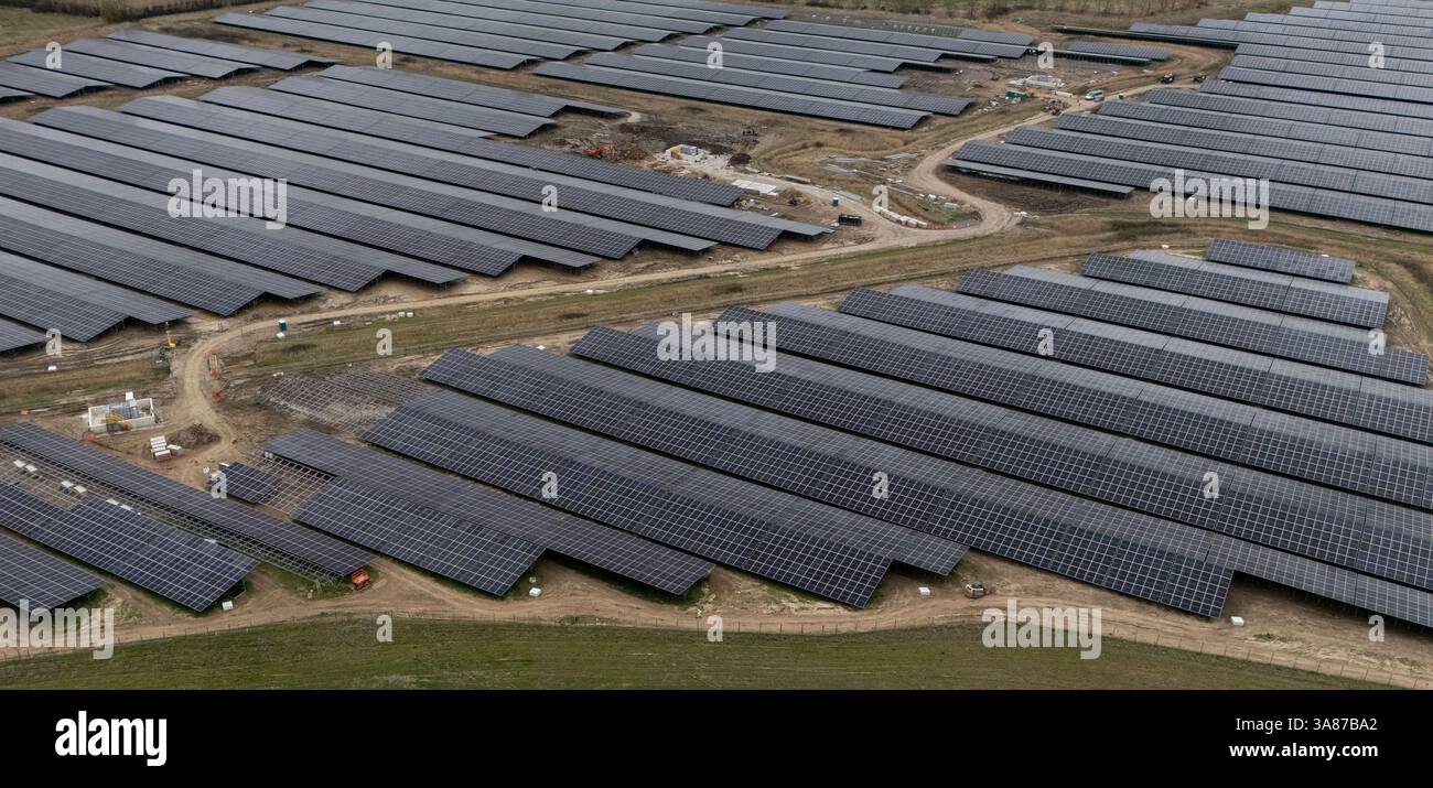A general view of Cleve Hill Solar Park, the UK's largest solar and ...