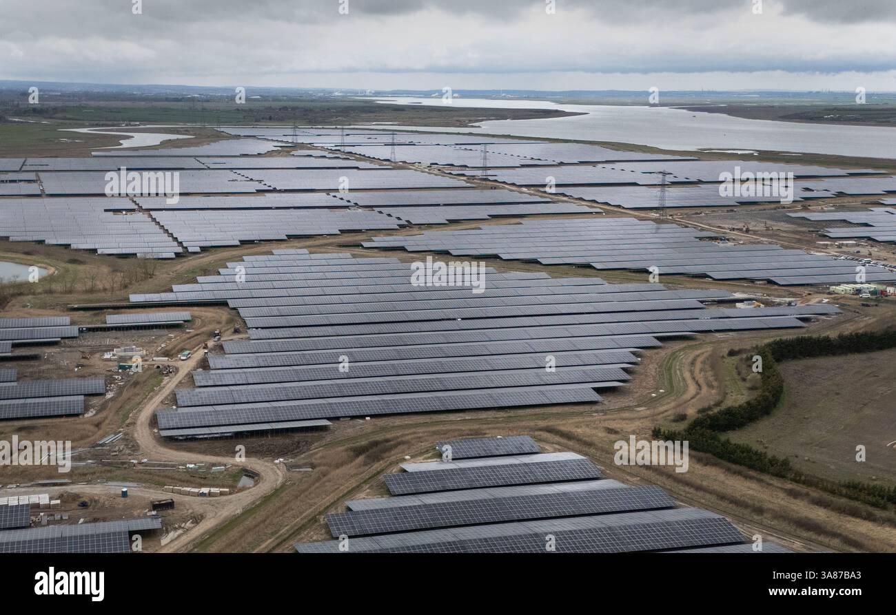 A general view of Cleve Hill Solar Park, the UK's largest solar and ...