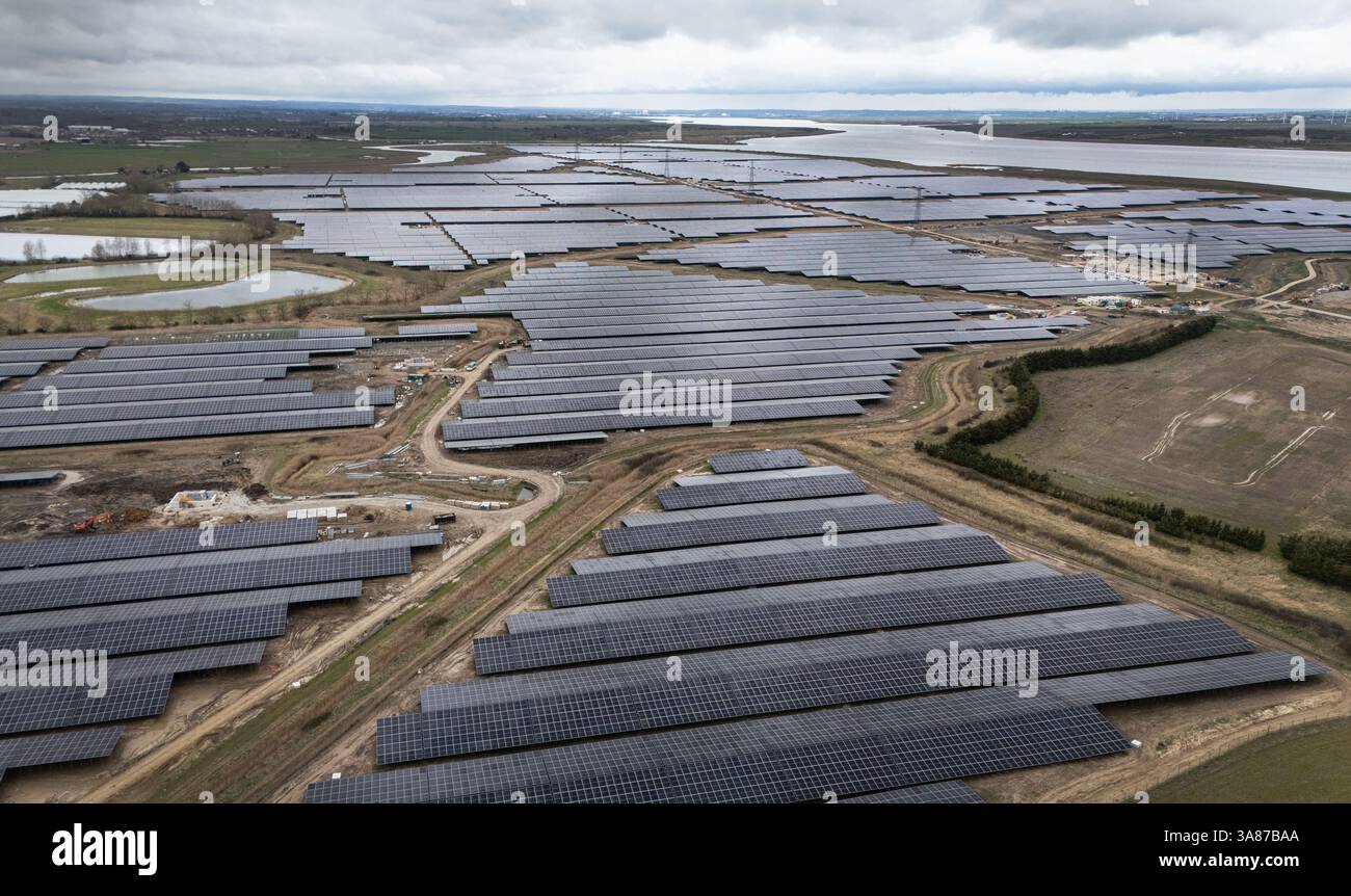 A general view of Cleve Hill Solar Park, the UK's largest solar and ...
