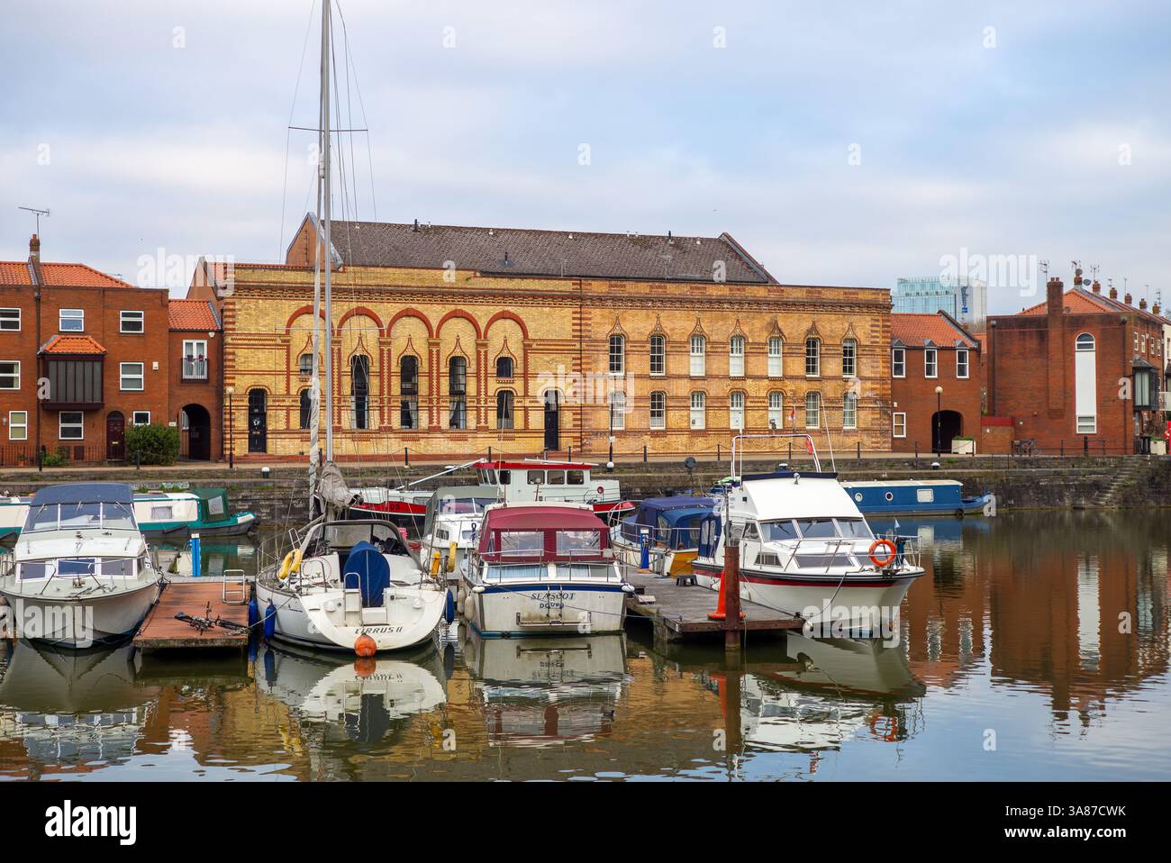 Robinsons warehouse at Bristol harbour UK Stock Photo - Alamy