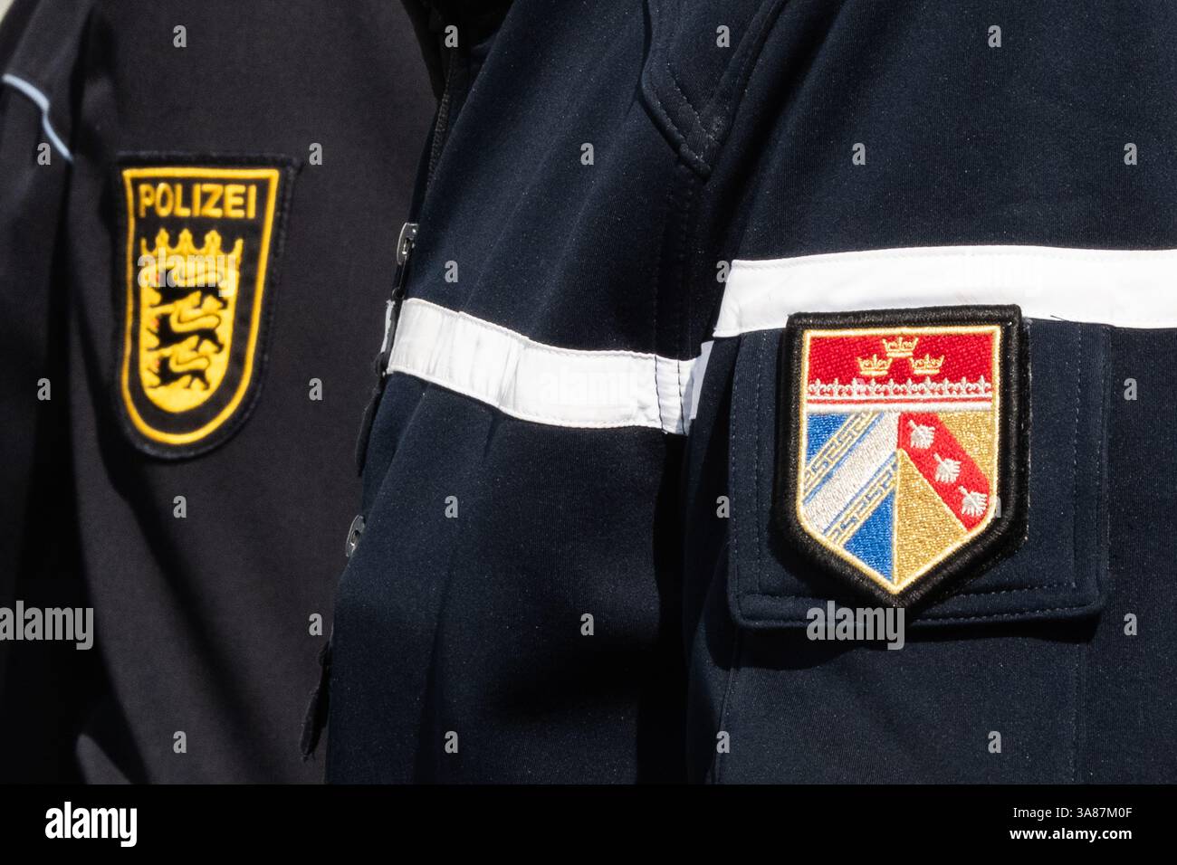 German police uniforms hi-res stock photography and images - Alamy